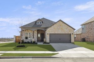 1328 David Drive – Ready Now!